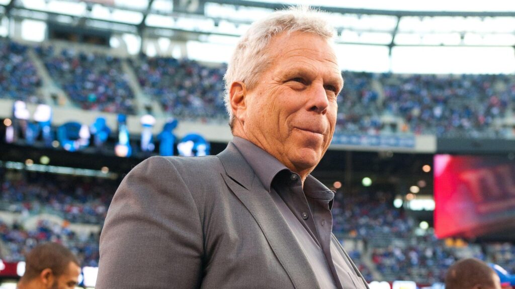 Giants Co-Owner Steve Tisch Was Begging Jeffrey Epstein For Pussy ...